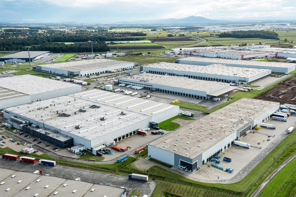 What's a warehouse? Why it matters. Types & Functions explained.