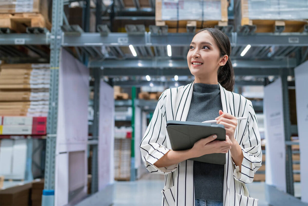 What's a warehouse? Why it matters. Types & Functions explained.